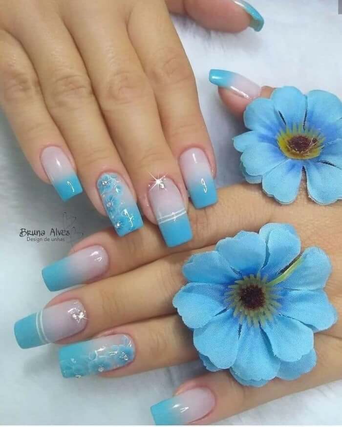 30 Glamorous Cyan Manicure Designs that Fiercely HypnoTize Femininity ...
