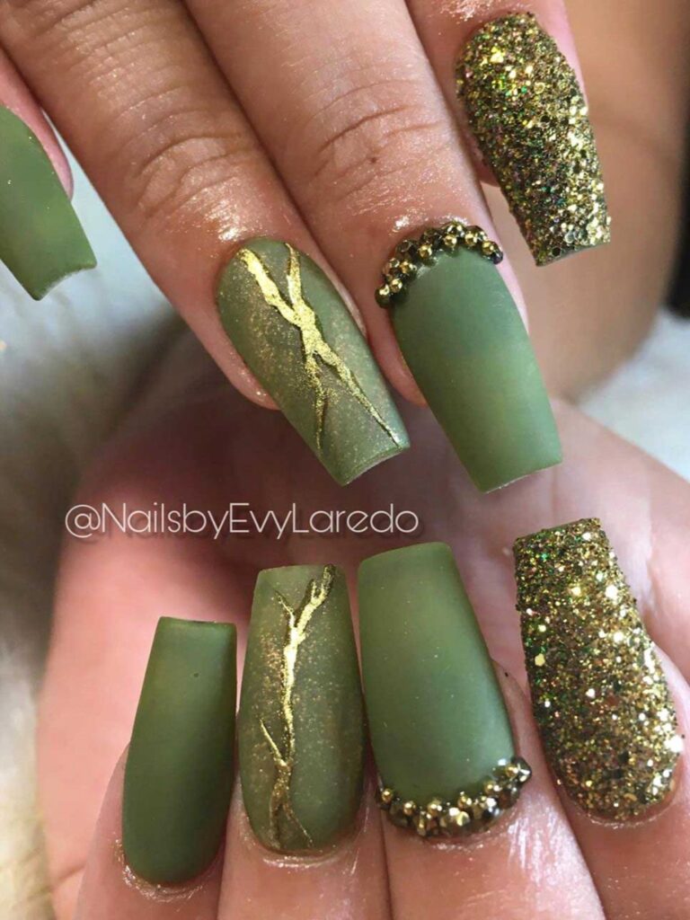 Exploring 35+ Extraordinary Olive Green Nail Designs for Every Occasion ...