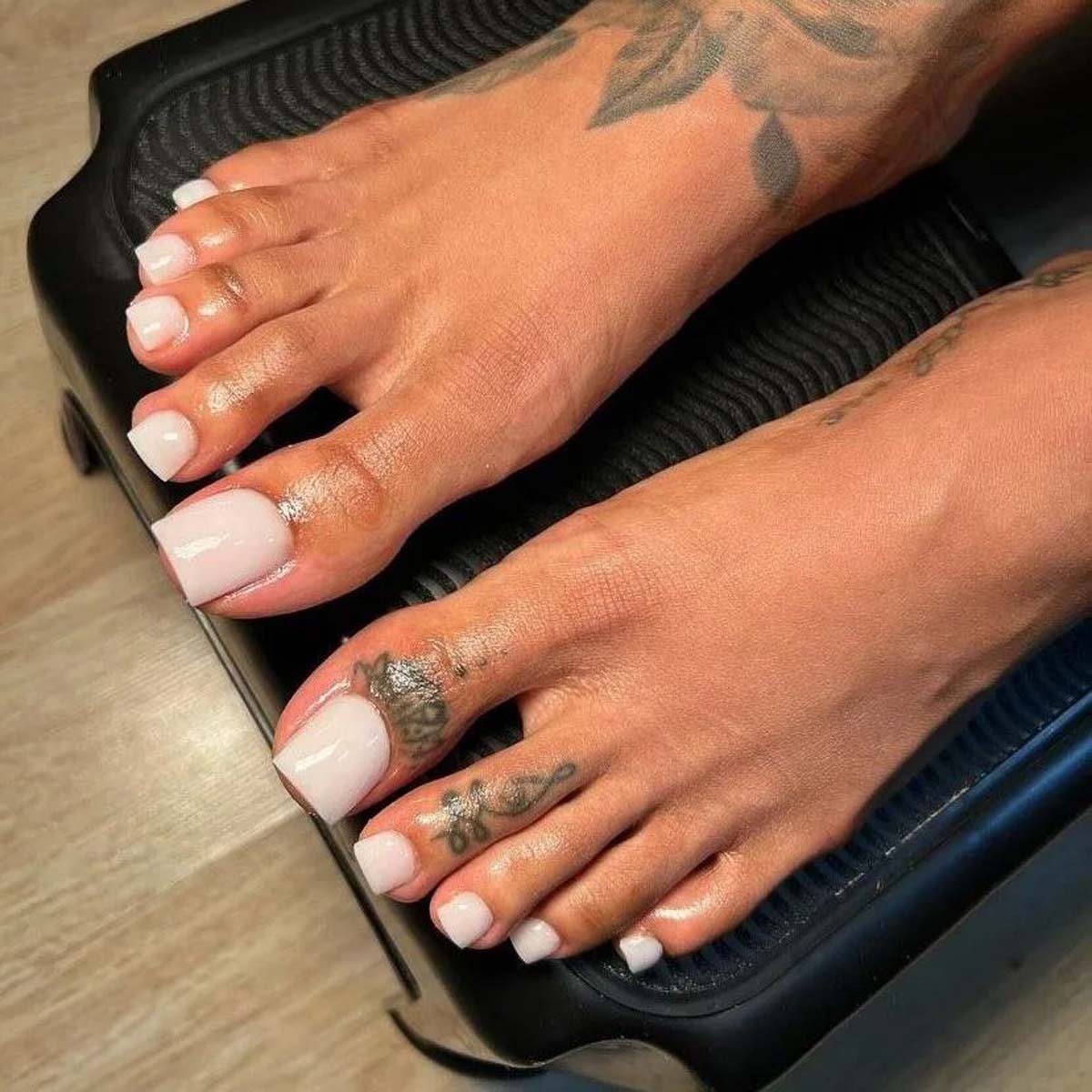 35 Gorgeous Toenail Ideas for a Perfect Pedicure - DIY Discovers